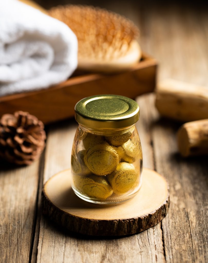 MINI GOLDEN BALL FACIAL MASK มาส์กหน้าสมุนไพรสดเคลือบผงทองบริสุทธิ์ ...